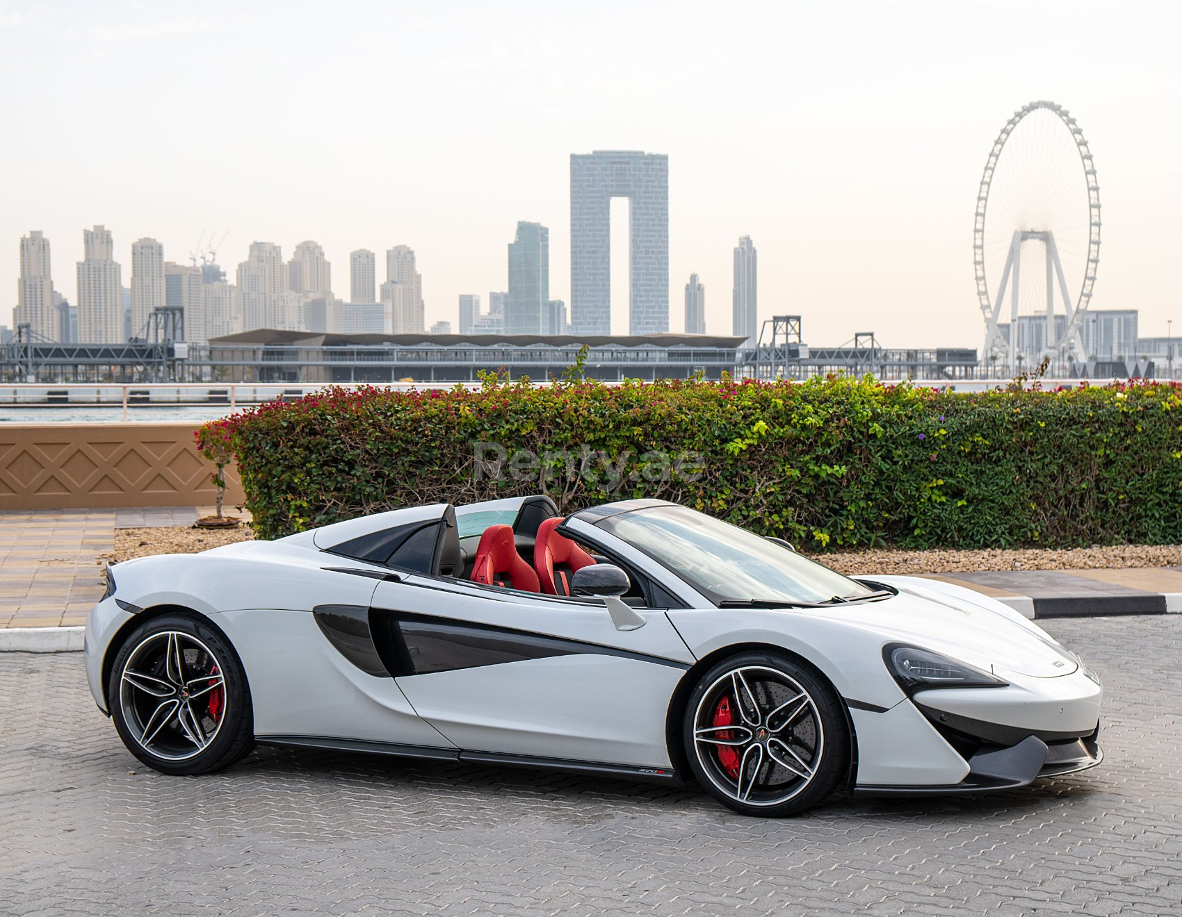 Rent a Weiß McLaren 570S Spyder (Convertible), 2020 ID-03065, in Dubai ...