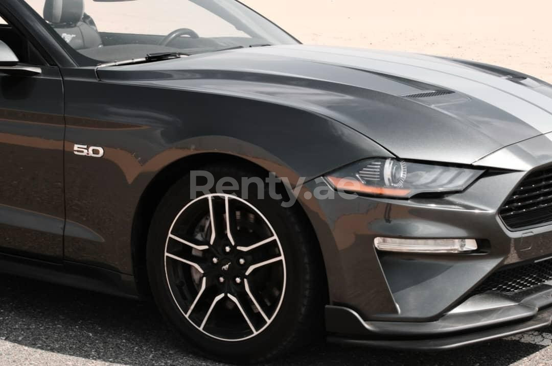 Rent a Ford Mustang cabrio V8 (Dark Grey), 2020 ID-04989, in Dubai ...