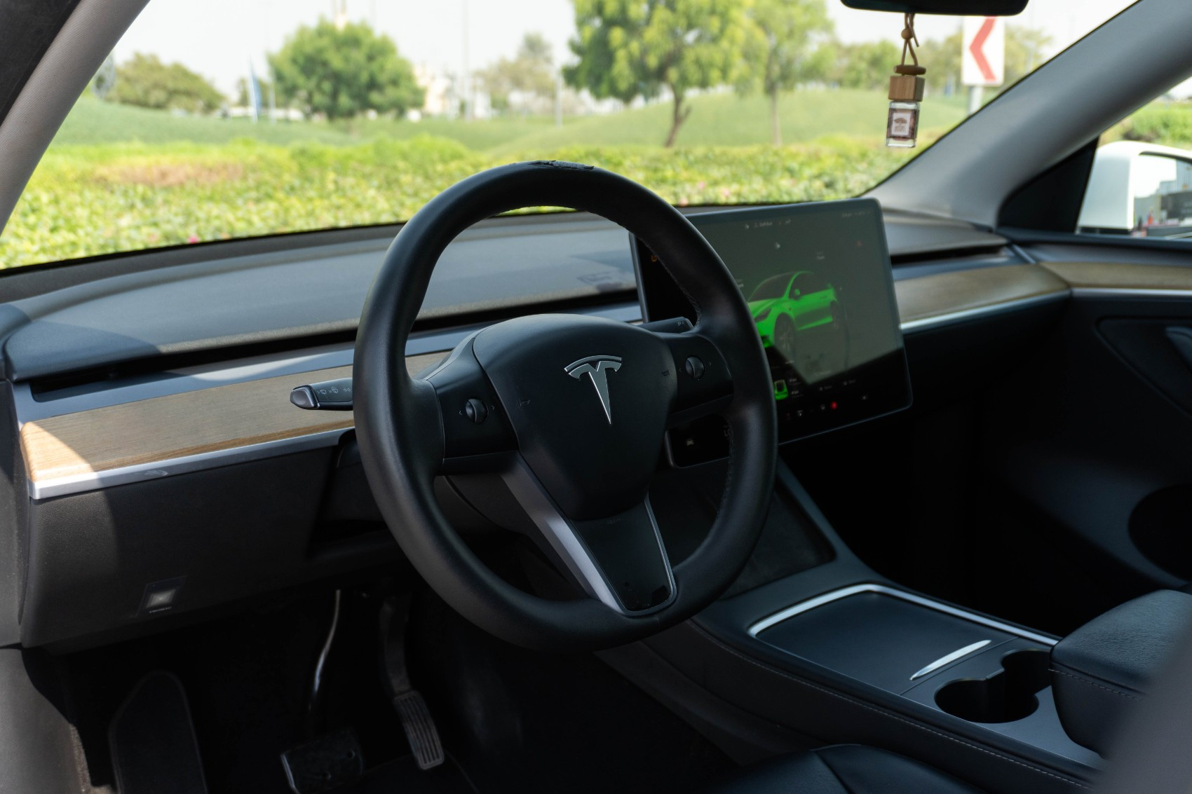 Rent a Tesla Model Y Long Range (White), 2022 ID-06235, in Dubai - Renty.ae