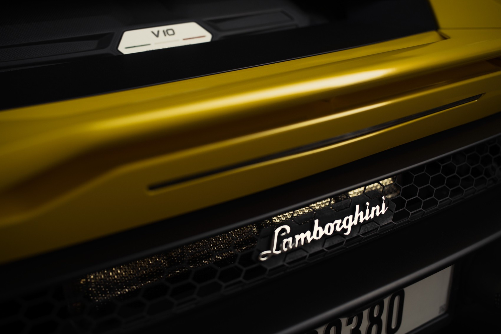 Rent a Lamborghini Evo coupe (Yellow), 2020 ID-06351, in Dubai - Renty.ae