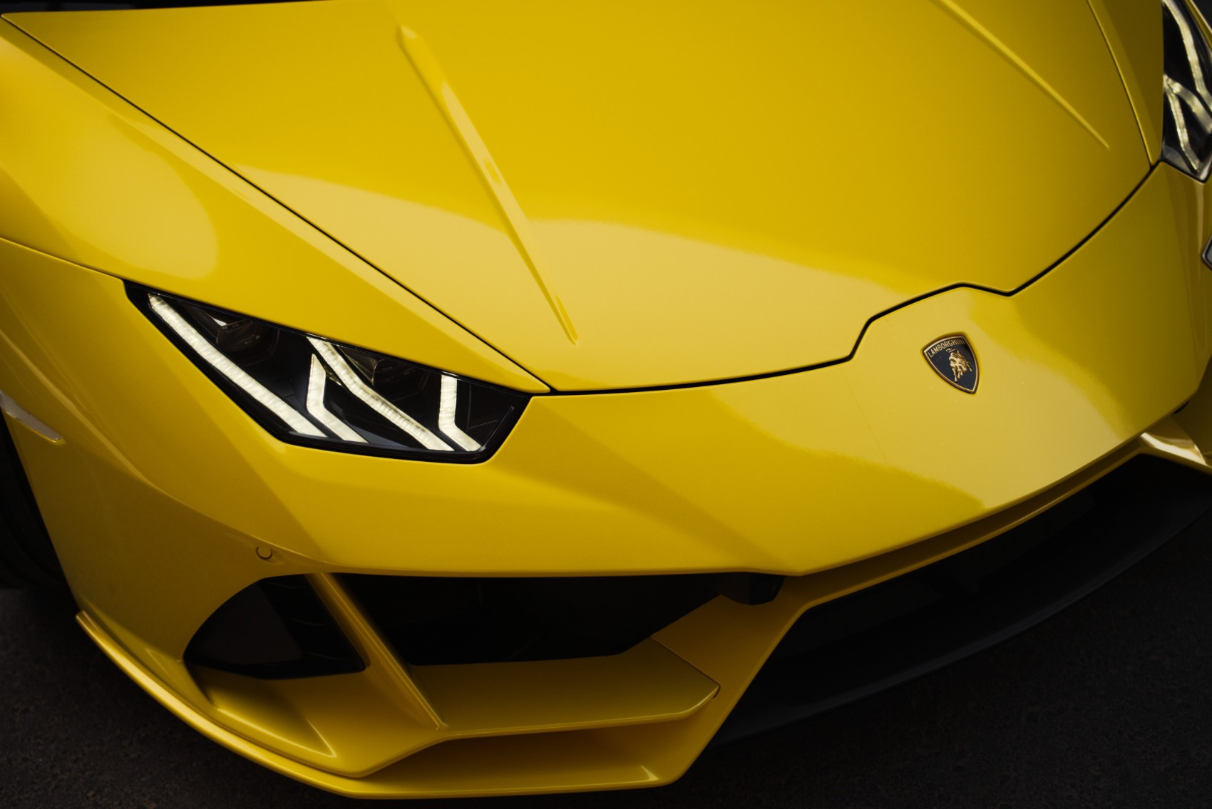 Rent a Lamborghini Evo coupe (Yellow), 2020 ID-06351, in Dubai - Renty.ae